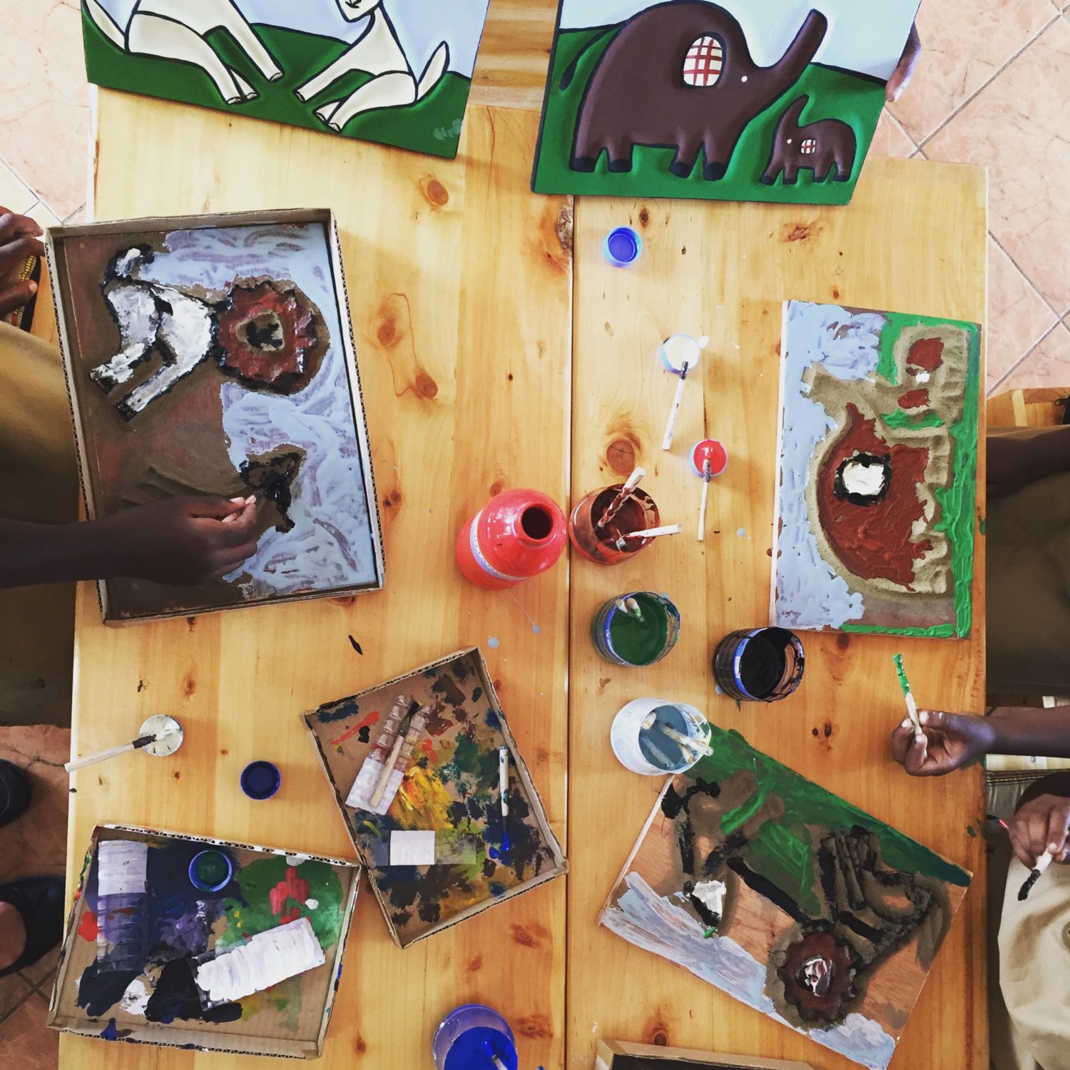 Arts and Crafts at the Azizi Life Studio – Azizi Life