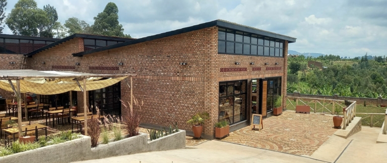 Café & Gift Shop – Azizi Life