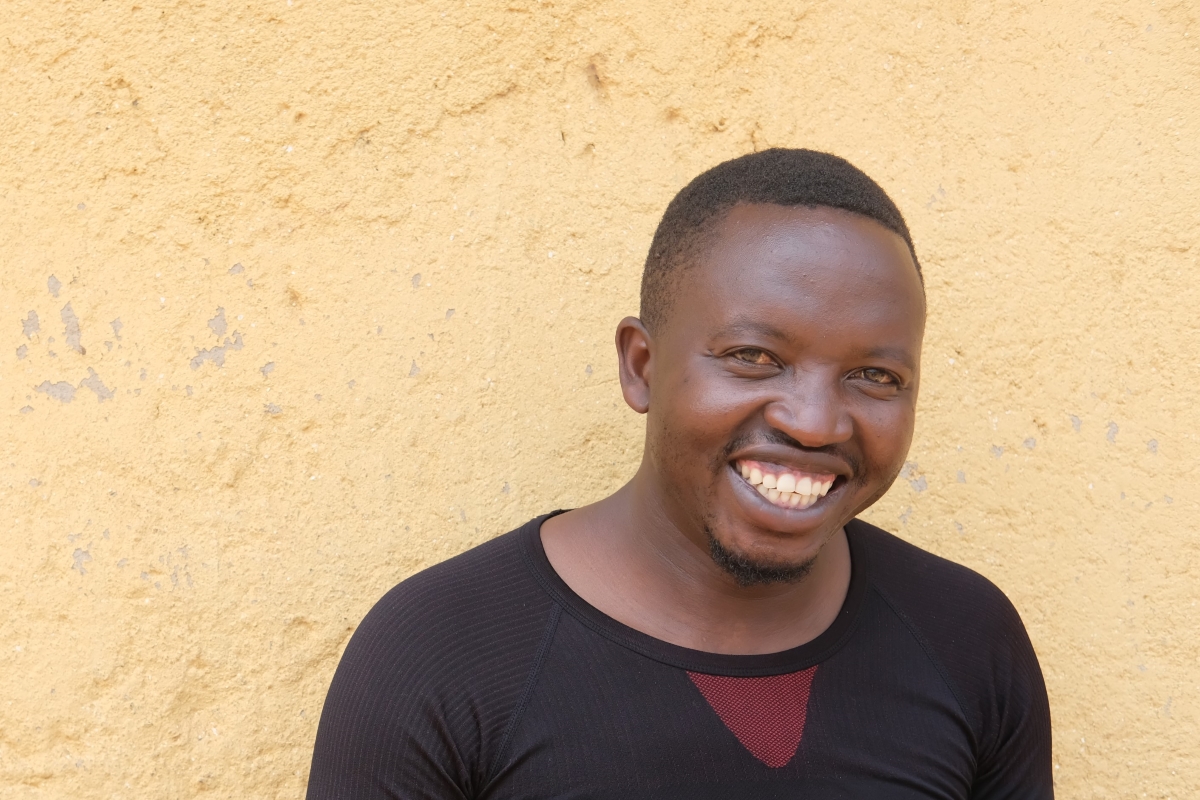 Portrait- Jabiro Jean de Dieu- KIIUKA for artisan peek 1200 – Azizi Life